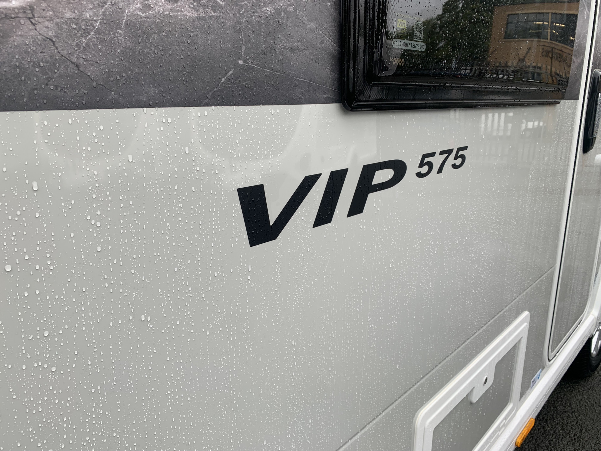 New 2026 Coachman VIP Vogue 575 Caravan