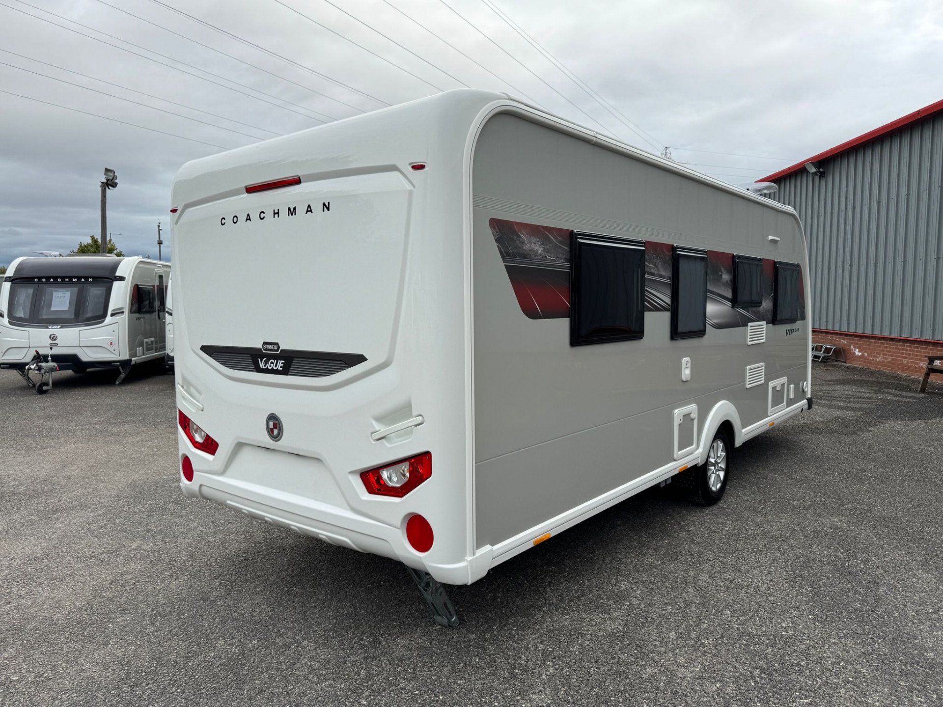 New 2026 Coachman VIP Vogue 545 Caravan