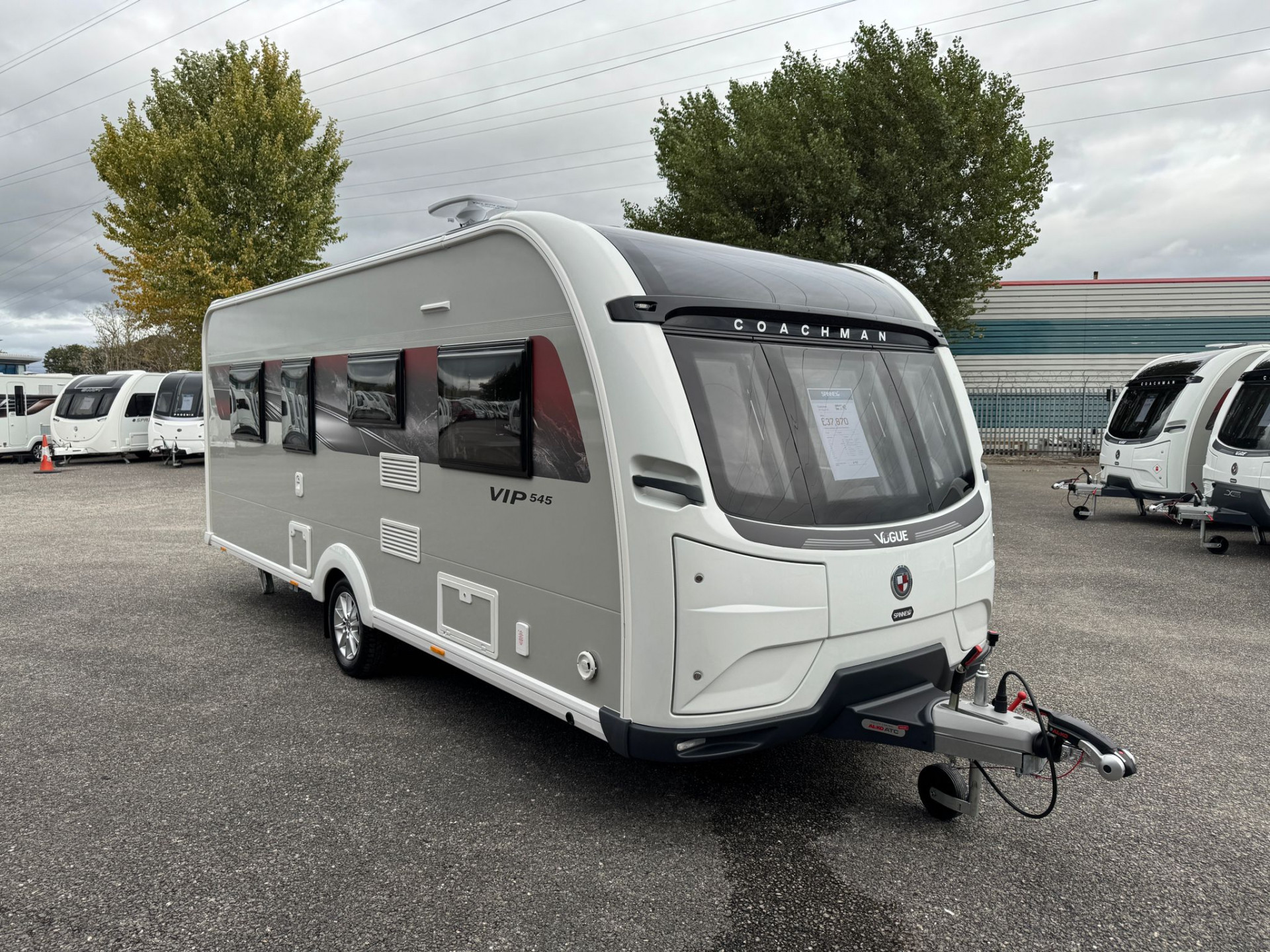 New 2026 Coachman VIP Vogue 545 Caravan