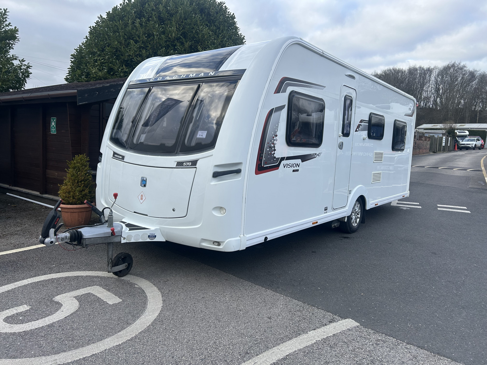 Used 2017 Coachman Vision 570 caravan