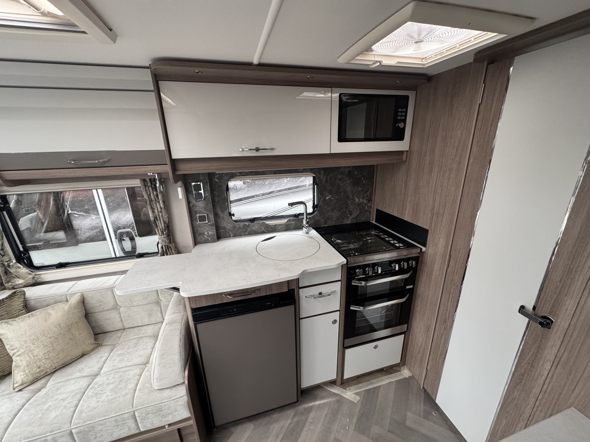 New 2026 Coachman VIP 545 Caravan