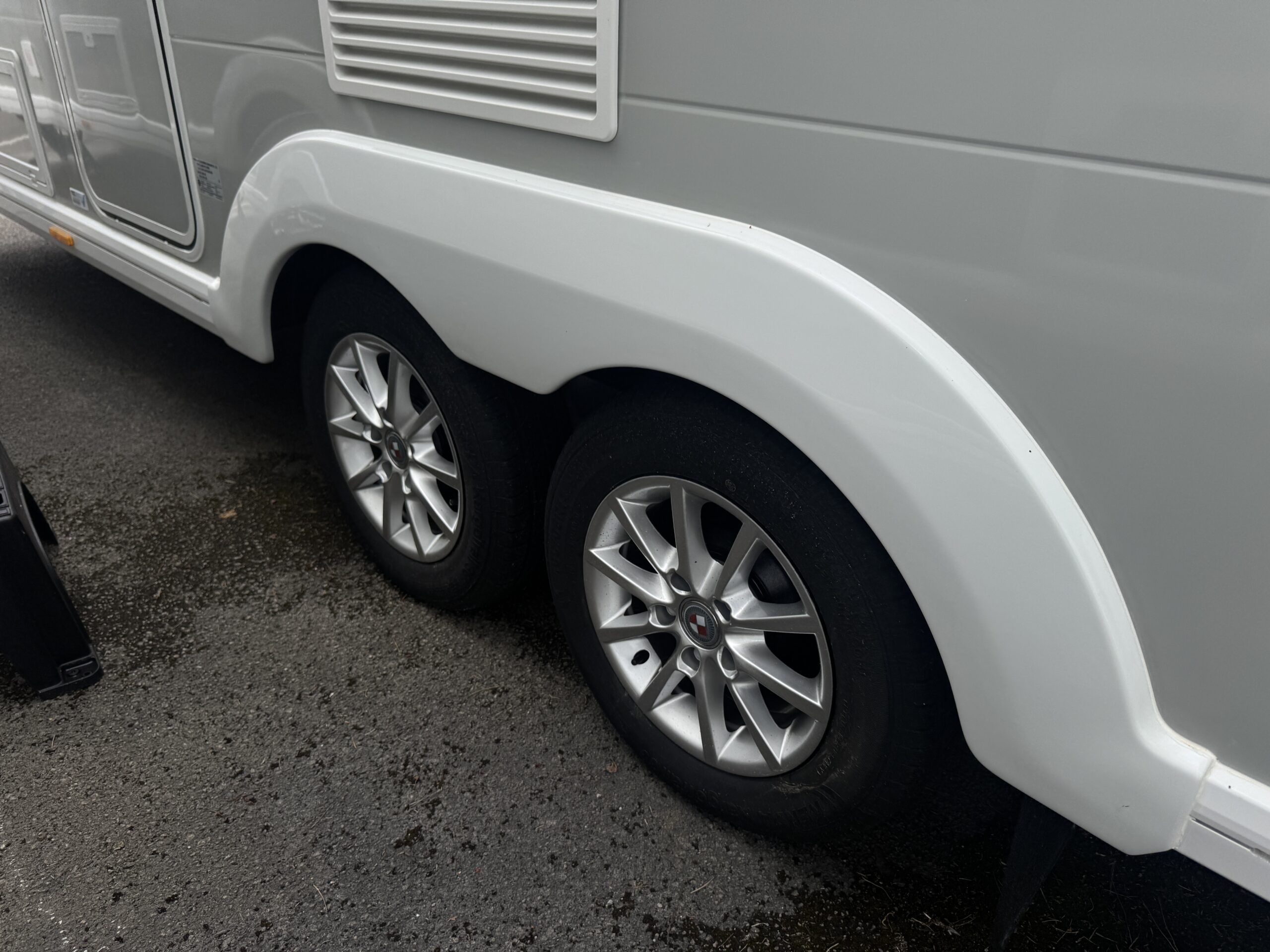 New 2026 Coachman Laser 875 Xtra Vogue Caravan